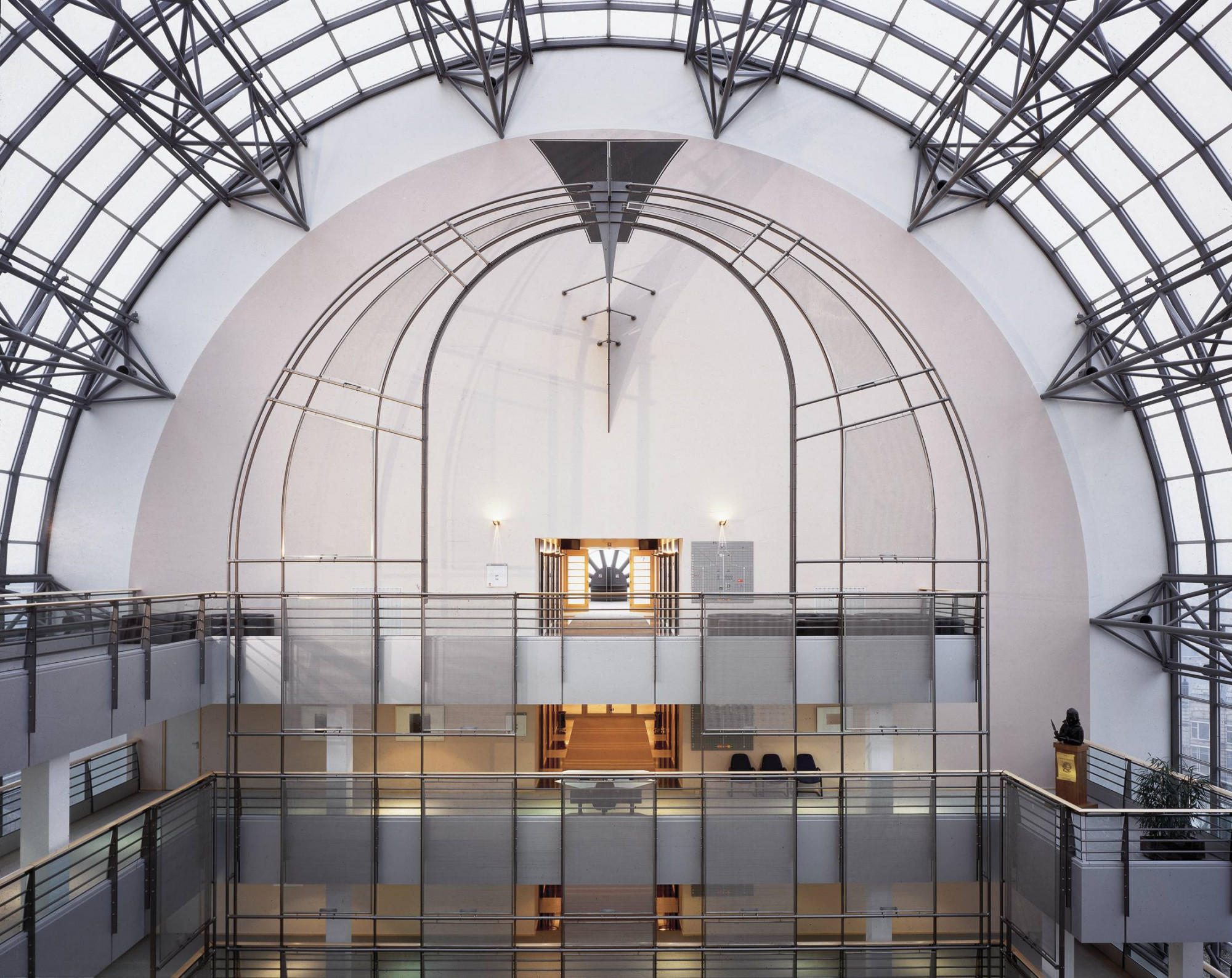 michelboucquillon.com - PARLAMENTO EUROPEO BRUXELLES - AWARDED